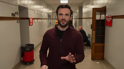 Trump's big win in Iowa, and the battle for second - BBC News