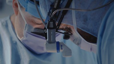 Surgeons: At The Edge Of Life commissioned for further two series