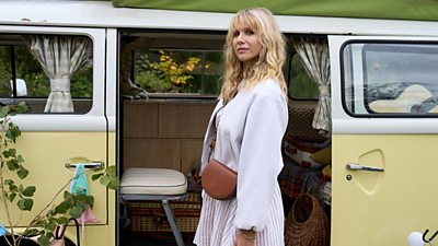 Amandaland cast and creatives on starting over and navigating Amanda's ...