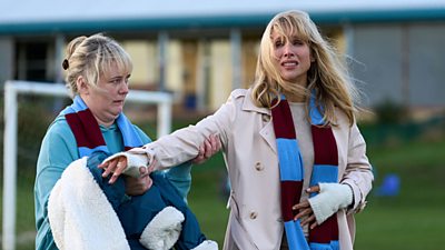 Amandaland cast and creatives on starting over and navigating Amanda's ...