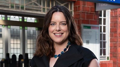 EastEnders' Zoe Slater returns to Walford as Michelle Ryan reprises the ...