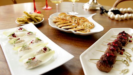 Gyoza (Japanese dumplings) recipe - BBC Food