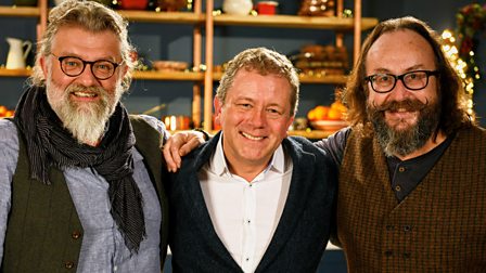 Spiced Christmas cake recipe - BBC Food