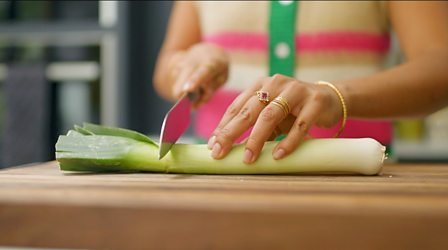 How to cook leeks - BBC Food