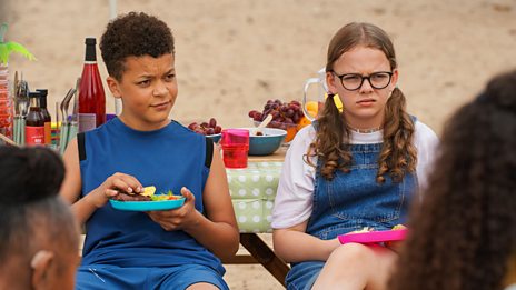 The Beaker Girls - Series 1: 2. Showdown at the Shore - BBC iPlayer