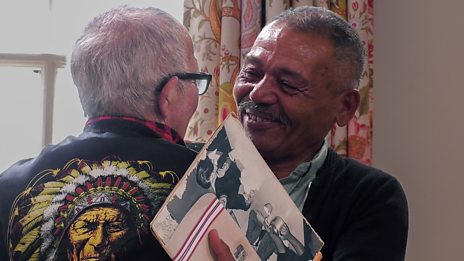 Gwesty Aduniad - Cyfres 3: Pennod 4 - BBC iPlayer
