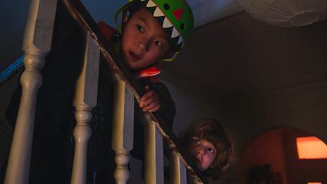 Biff and Chip - Series 2: 9. Sleepover - BBC iPlayer