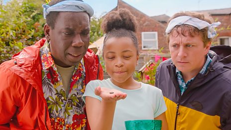 Biff and Chip - Series 3: 4. Floppys Bath - BBC iPlayer