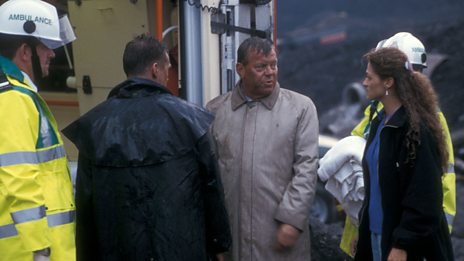 Dalziel and Pascoe - Series 3: 1. Under World - BBC iPlayer