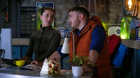 Rownd a Rownd - Tue, 09 Dec 2025 - BBC iPlayer