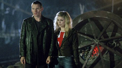 BBC One - Doctor Who (2005–2022), Series 1, The Doctor Dances