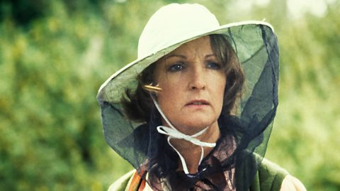 BBC One - To the Manor Born, Series 3, Birds vs Bees