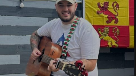 BBC Radio Cymru - Bore Cothi