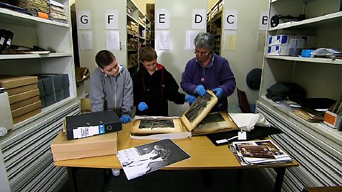 History KS2: How to interview people - BBC Teach