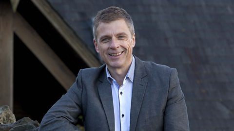 BBC Radio Cymru - Gwybodaeth - T James Jones - Bardd Mai 2015