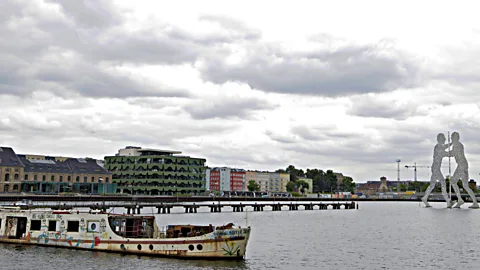 Cycling a symbol of oppression