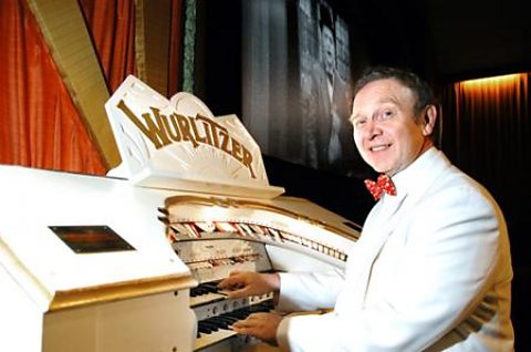 BBC Arts - Get Creative - All rise for the Wurlitzer: The all American ...