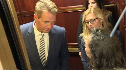 Brett Kavanaugh: FBI contacts Deborah Ramirez for interview - BBC News