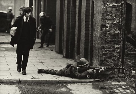 BBC Arts - BBC Arts - War and peace: The compassionate photography of ...
