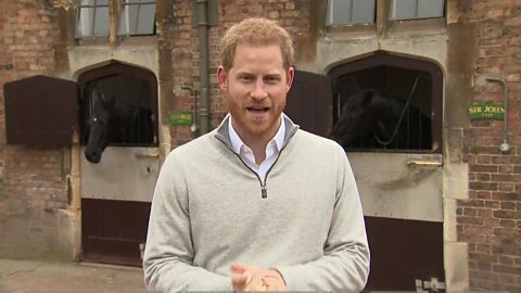 Royal Family: See photos from Baby Archie's christening - CBBC Newsround