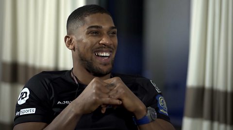 Anthony Joshua: Abin da ya sa ɗan damben boksin ɗin yake da farin jini ...