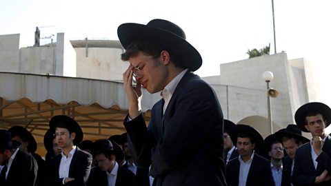 Israel crush: Netanyahu promises inquiry as first victims are buried ...