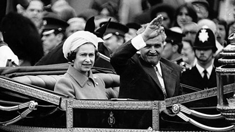 Communism - BBC News