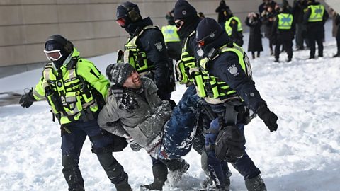 Canada protests: Police don begin make arrests for Ottawa protest - BBC ...