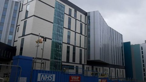 Royal Liverpool: New hospital showcases 'different way of working ...