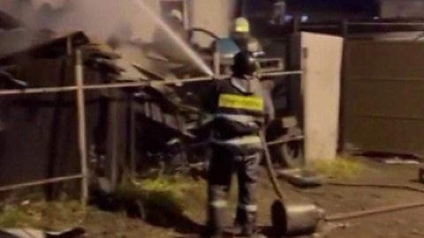 Russian fighter plane crashes in Siberian city of Irkutsk - BBC News