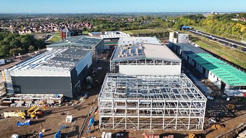 The Berkshire film studio bringing Hollywood magic to the UK - BBC News