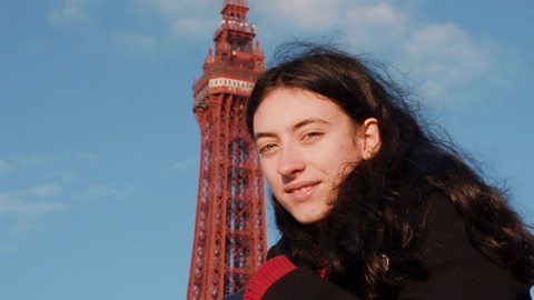 Youth homelessness: 'Shelters are full every night' - BBC News