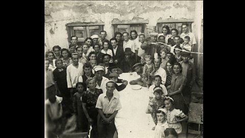 BBC Radio 3 - Sunday Feature - Flight across the steppes: The Jews who ...