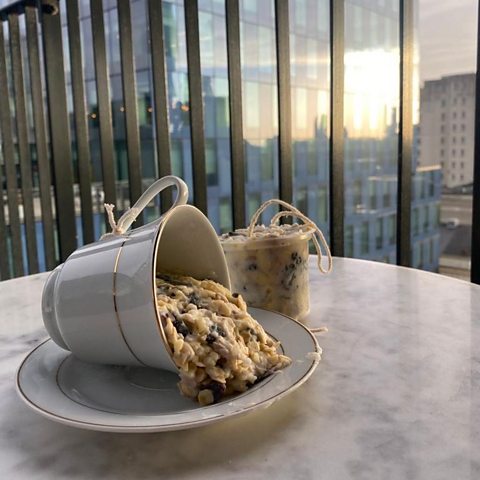 BBC One - Morning Live - Mark's Fat Cakes For Birds