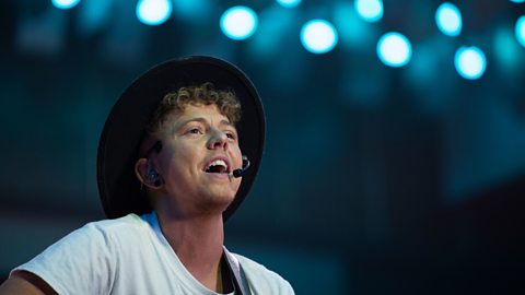 BBC Radio 1’s Big Weekend star Dylan Holloway on duetting with his pre ...