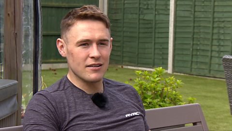 Jack Jarvis: Record-breaking rower survives parachute disaster - BBC News