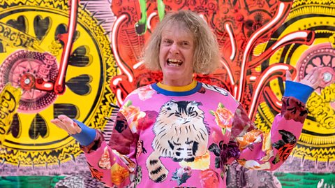 Grayson Perry opens biggest show of career in Edinburgh - BBC News