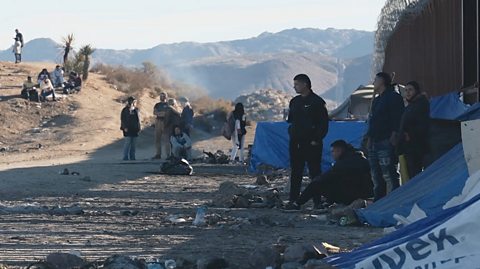 25 Republican governors back Texas in escalating border standoff with ...