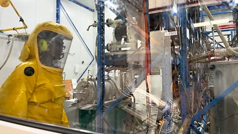 Asbestos is a global waste problem - here's how we might get rid of it