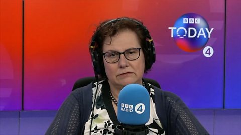 Cass Review: Gender care report author attacks 'misinformation' - BBC News