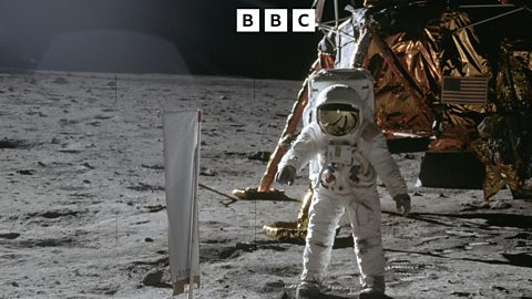 The Moon - BBC News