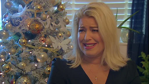 Drug-smuggling Briton Laura Plummer in 'bad prison' - BBC News