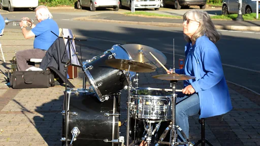 Covid: Brass bands at risk as player numbers fall - BBC News