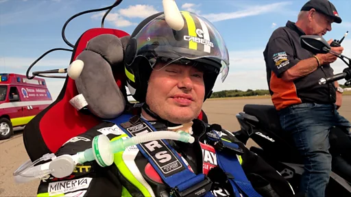 Yorkshire wheelchair speed record holder dies aged 47 - BBC News