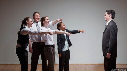 BBC Learning English - 今日短语 / To catch someone off guard 令人猝不及防