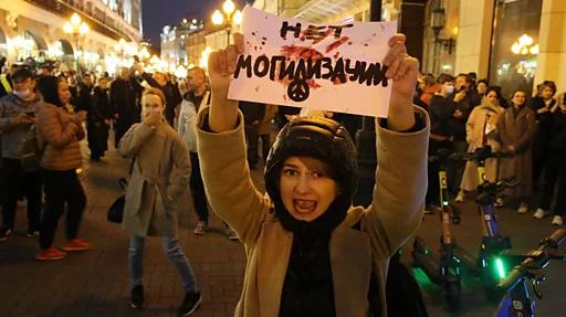 Буду делать что угодно но на фронт не пойду Как прошел первый день