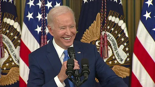 US election: Trump tears into rising Republican rival DeSantis - BBC News