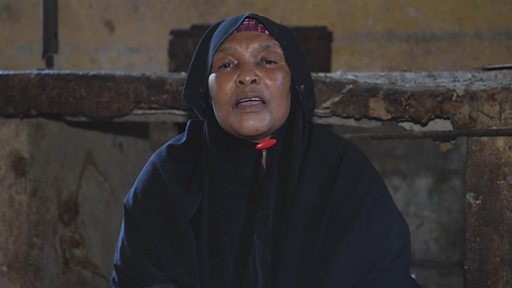 Haweeneyda shaqada u fududeysa gabdhaha sanbuuska guryaha ku kariya ...