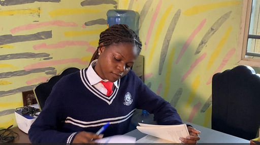 International day of the girl child: Joy Omoyeni, akẹ́kọ̀ọ́bìnrin tó gba A1 mẹ́sàn án - BBC News ...