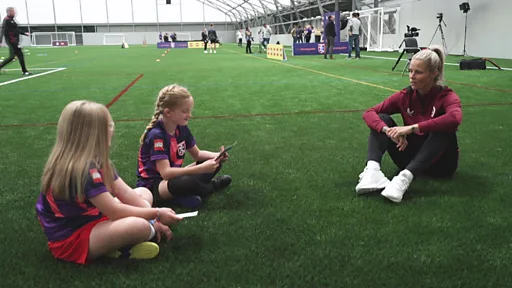 Rachel Daly: Lioness retiring from England squad - CBBC Newsround